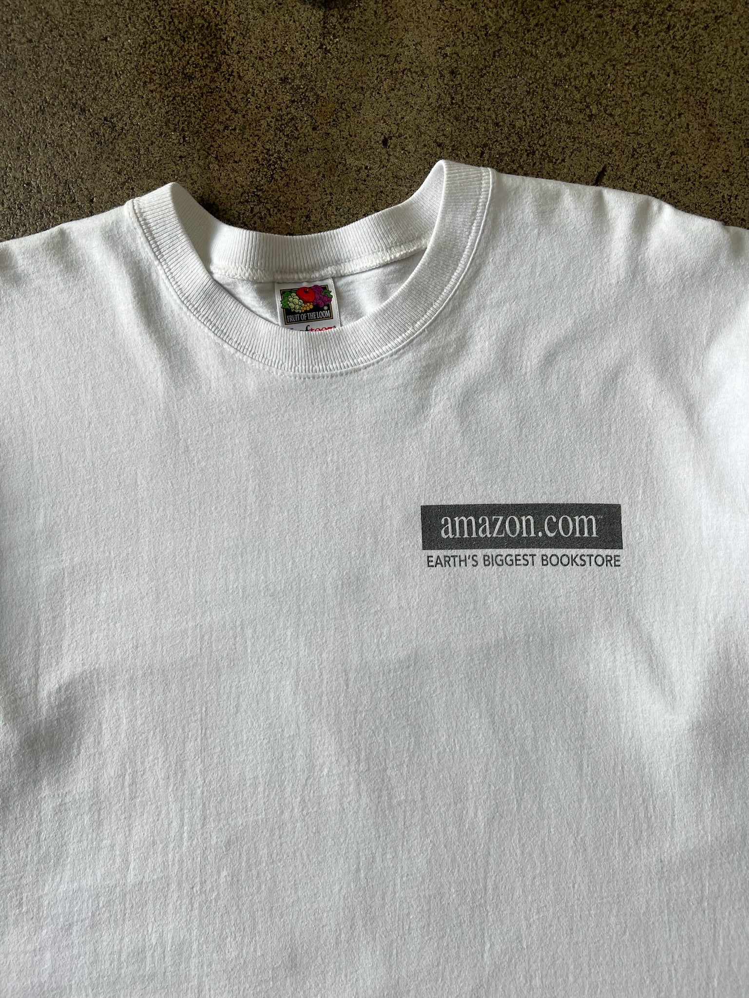 2000s Amazon Earth's Largest Bookstore Tee – Ametora